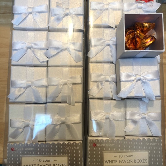 Club Wedd | Party Supplies | White Favor Boxes Perfect For Any Occasion ...